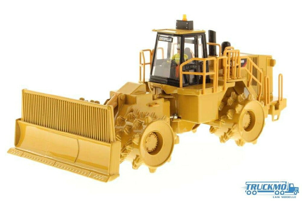 Diecast Models CAT 836H Landfill Compactor 85205 / Diecast Masters ブルド ...